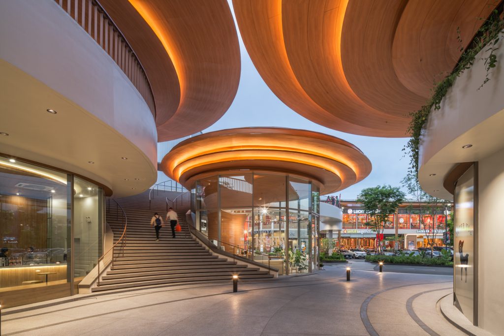 Charn at the Avenue - Integrated Field