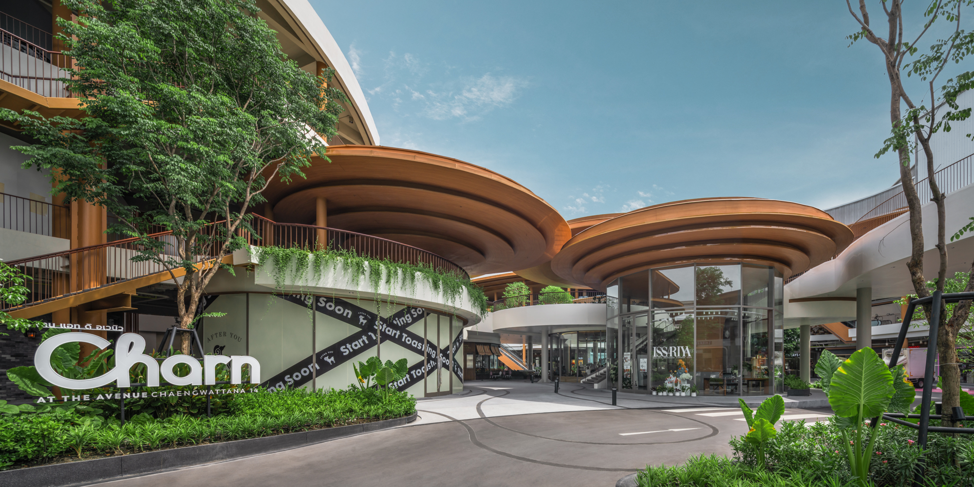 Charn at the Avenue - Integrated Field